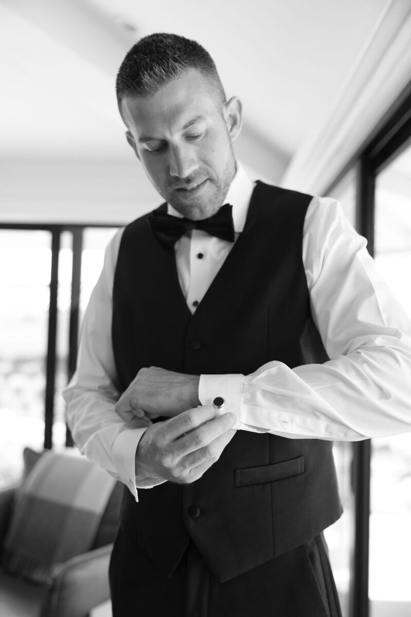 Kylie & John, Newport Beach Country Club | eventsbypurelavish.com